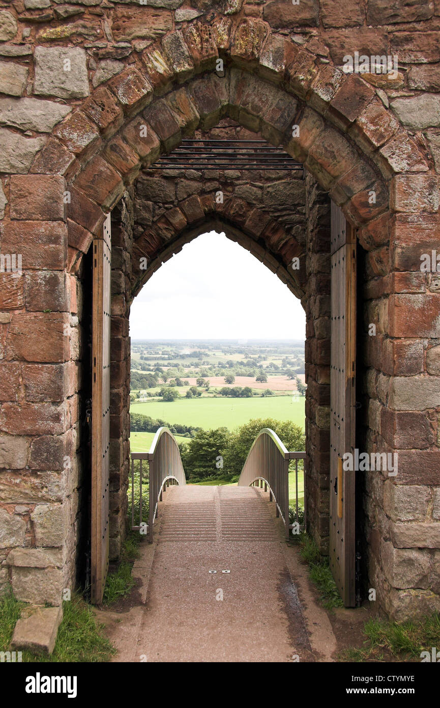Castle ruins, bridge and arched doorway to the Inner Ward, Beeston ...