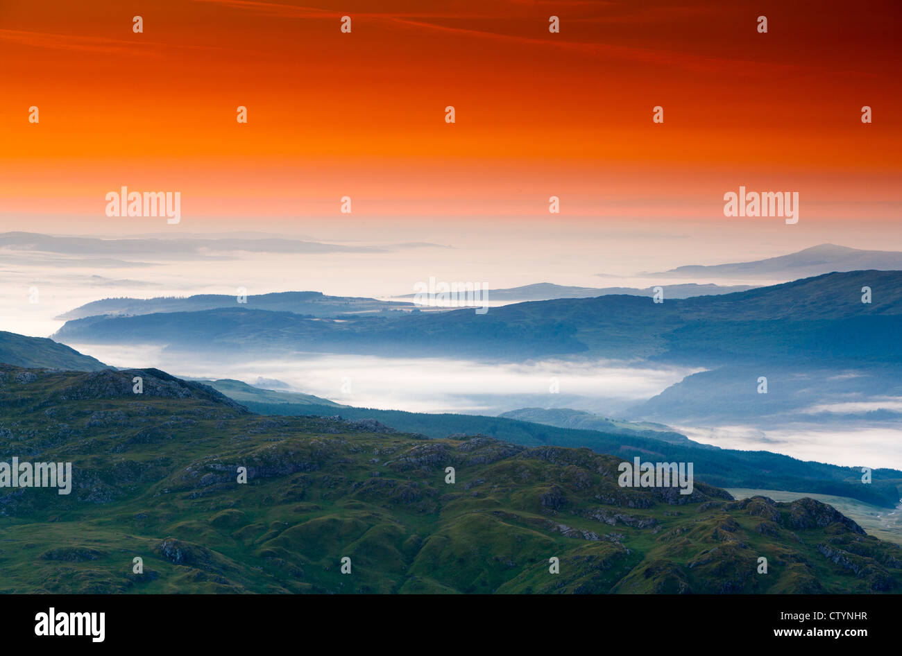 Sunrise over Cerrig Cochion from Gallt y Wenallt, Snowdonia National ...