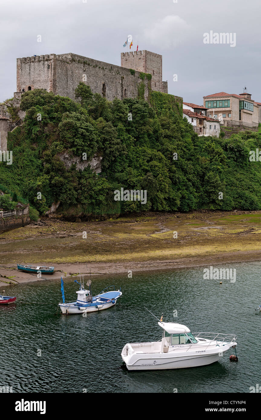 Rey castle hi-res stock photography and images - Alamy