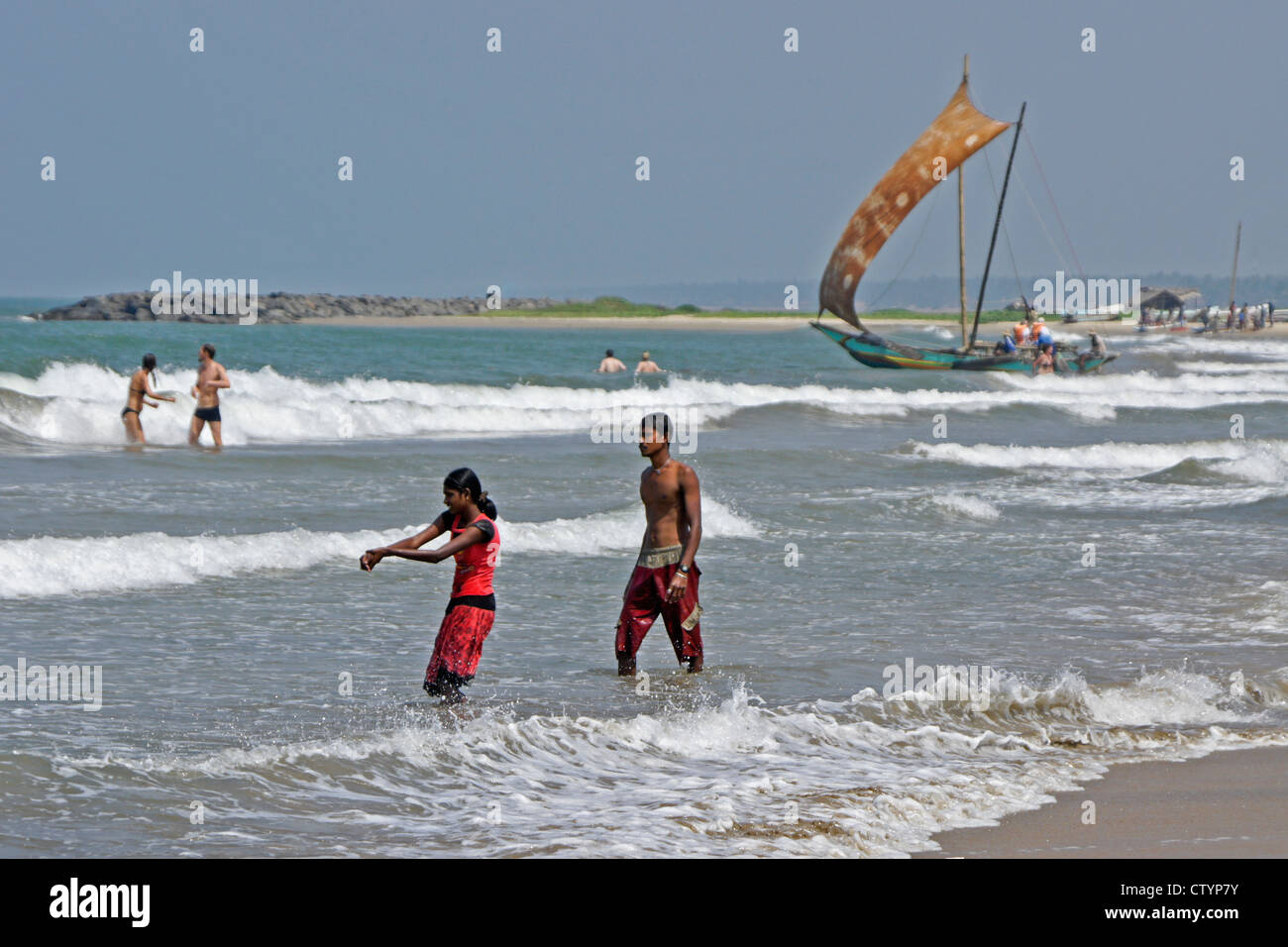 People enjoying the beach at Negombo, Sri Lanka Stock Photo - Alamy