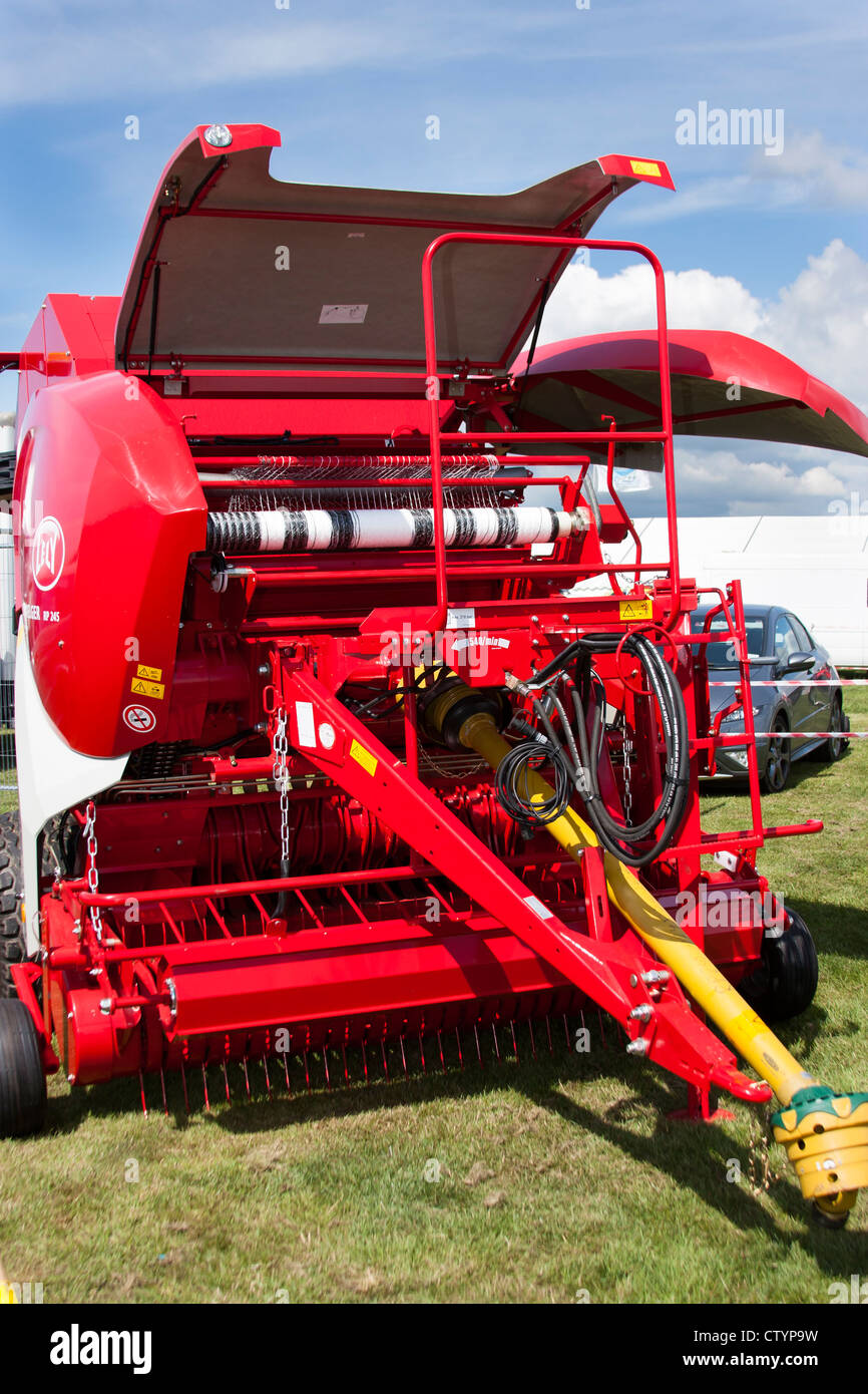 Show machine hi-res stock photography and images - Alamy