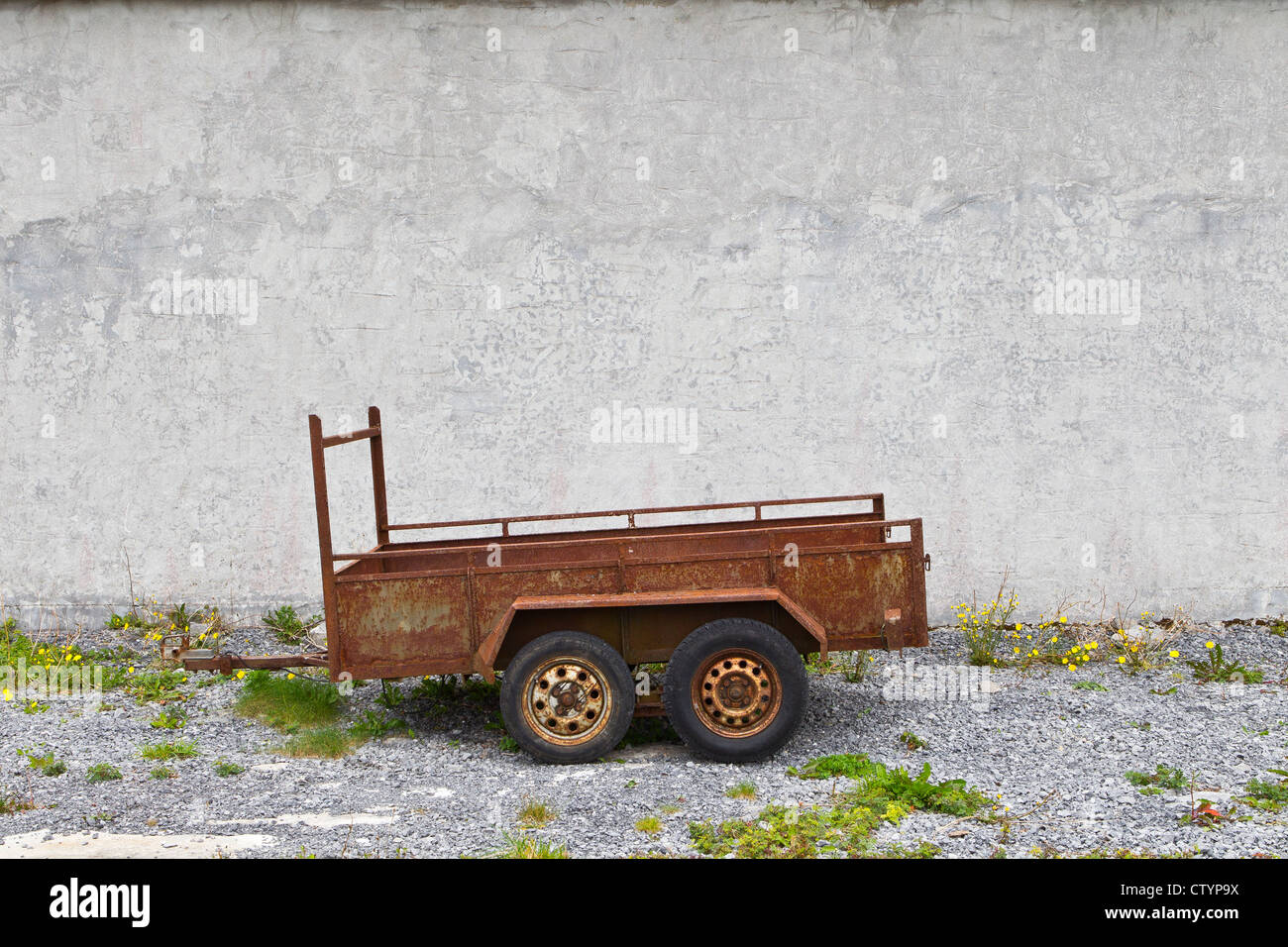 Two wheeled trailer hi-res stock photography and images - Alamy
