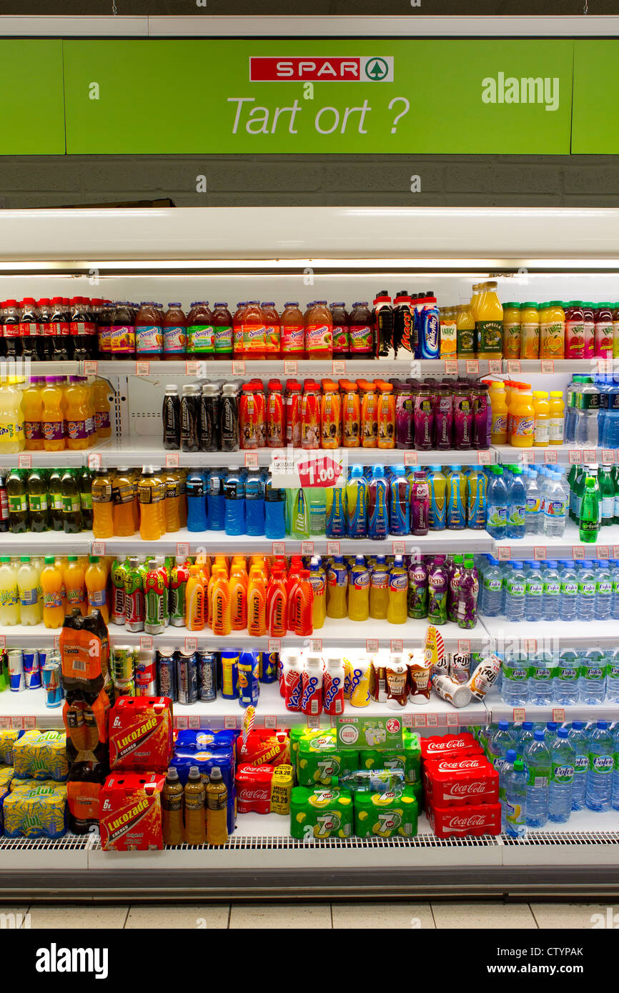 Soft drinks display hi-res stock photography and images - Alamy