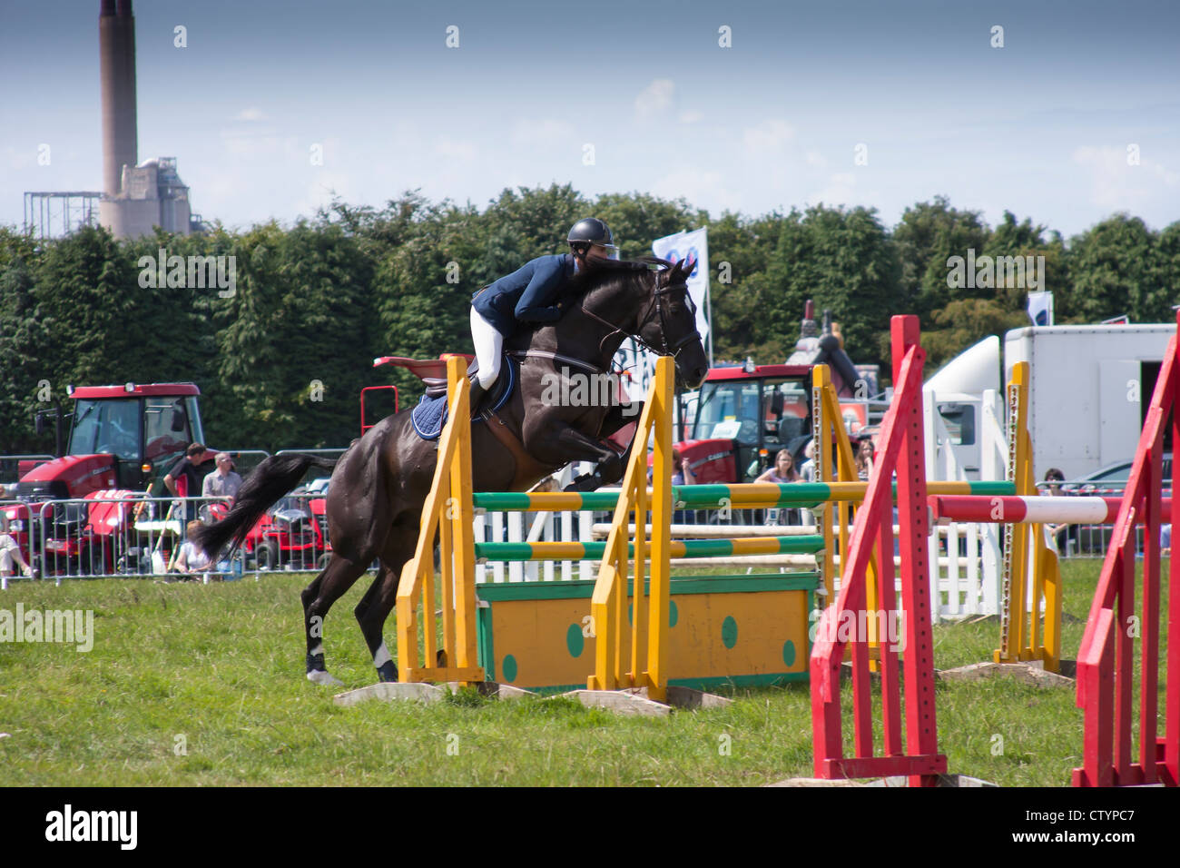 Eventing horse and rider hi-res stock photography and images - Alamy