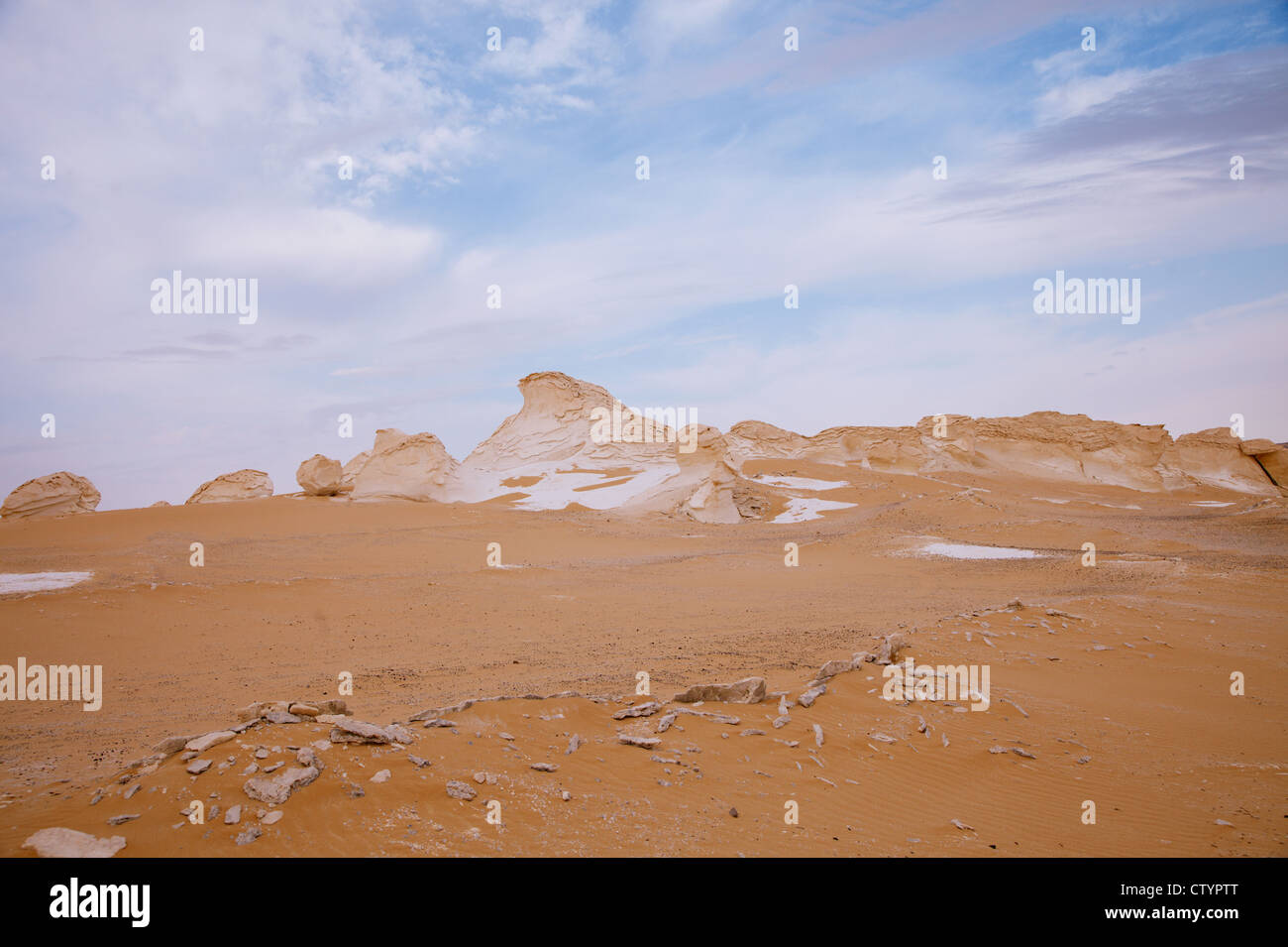 The limestone formation rocks in the White Desert, Egypt Stock Photo ...
