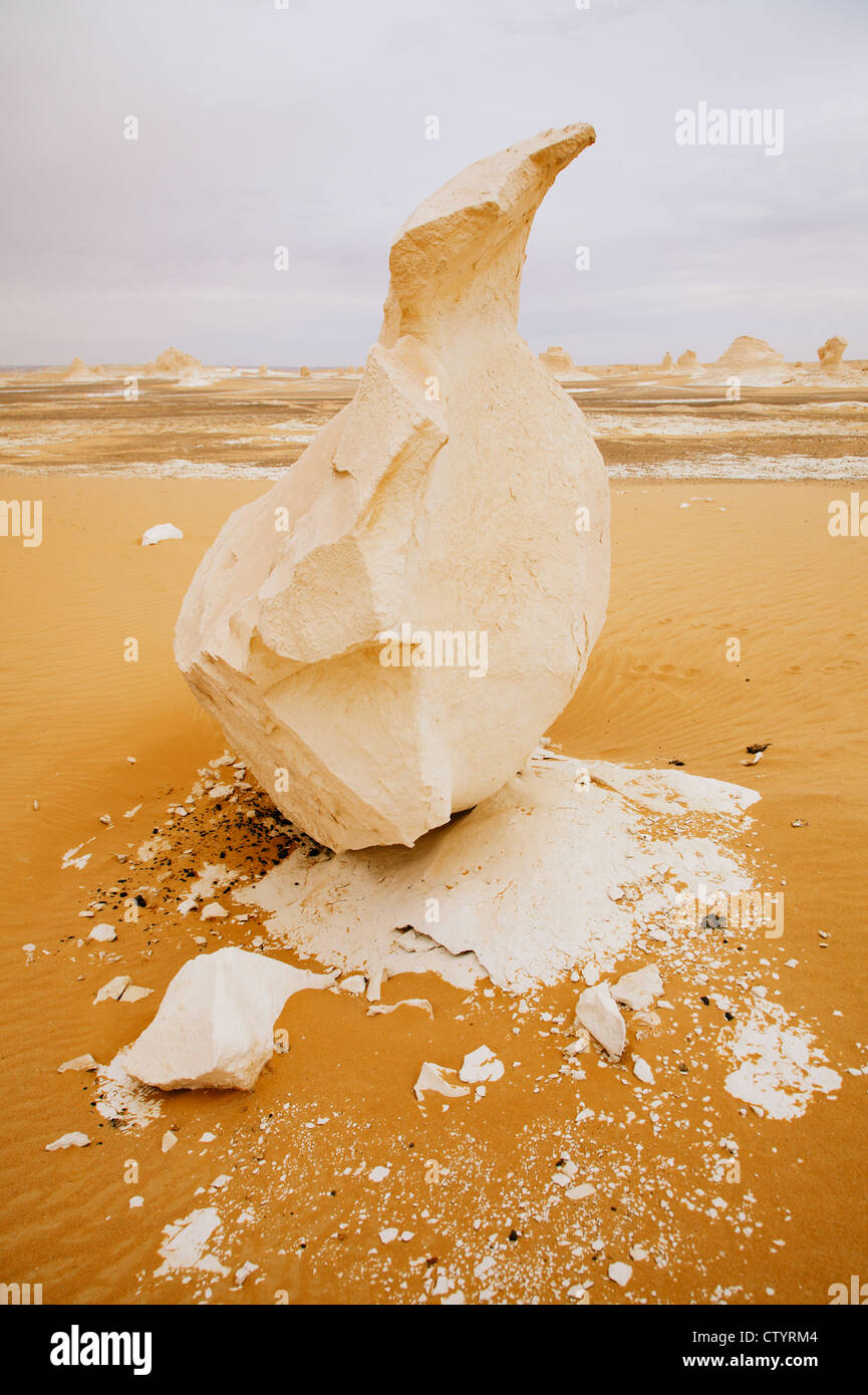 The limestone formation rocks in the Western White Desert, Egypt Stock ...