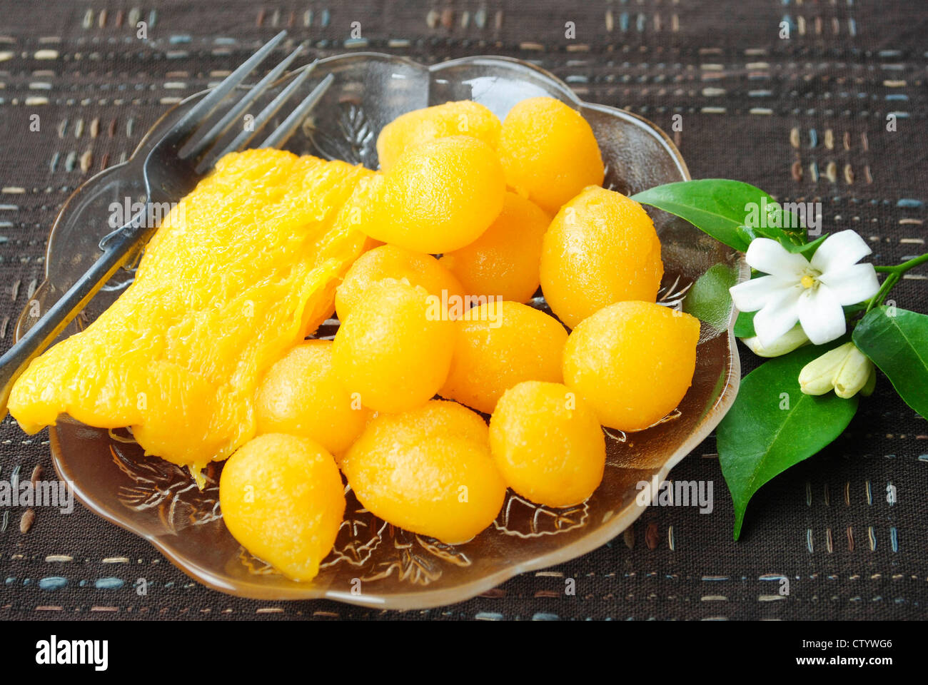 Traditional thai dessert golden sweet meat Stock Photo - Alamy
