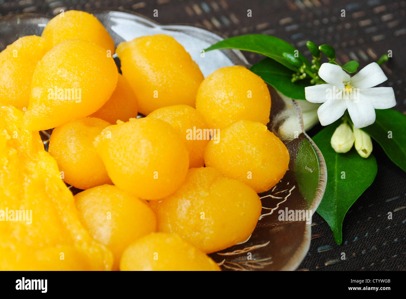 Traditional thai dessert golden sweet meat Stock Photo - Alamy