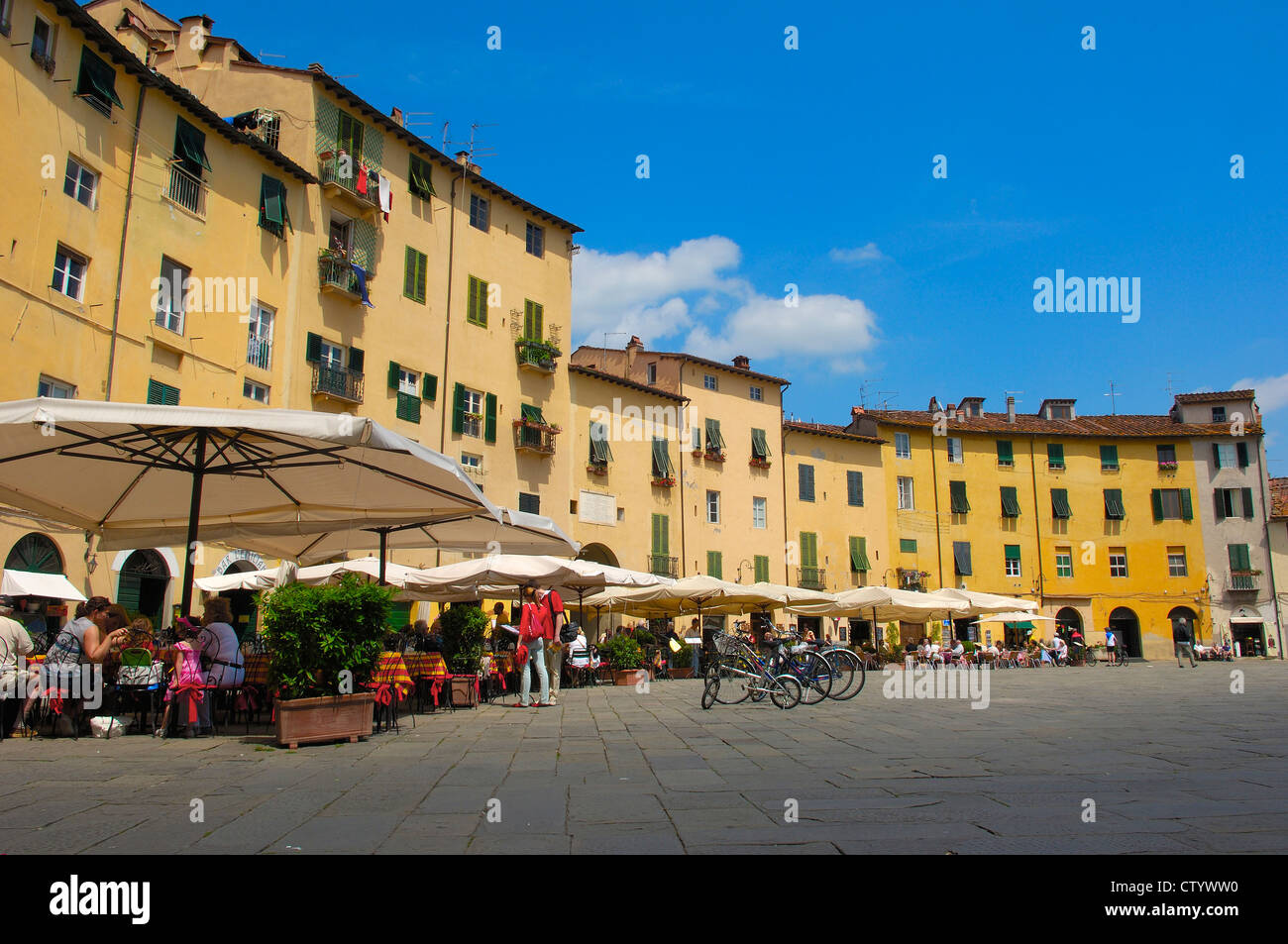 Lucca, Anfiteatro square, Piazza Anfiteatro, Tuscany, Italy, Europe ...