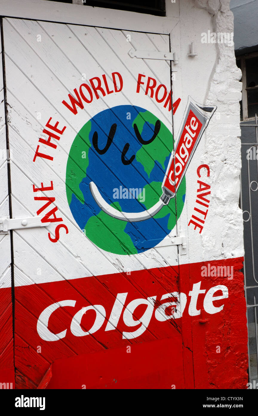 Toothpaste advert hi-res stock photography and images - Alamy