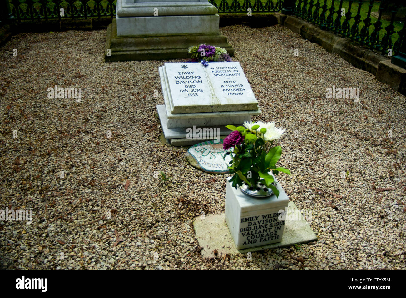 Emily davison memorial hi-res stock photography and images - Alamy
