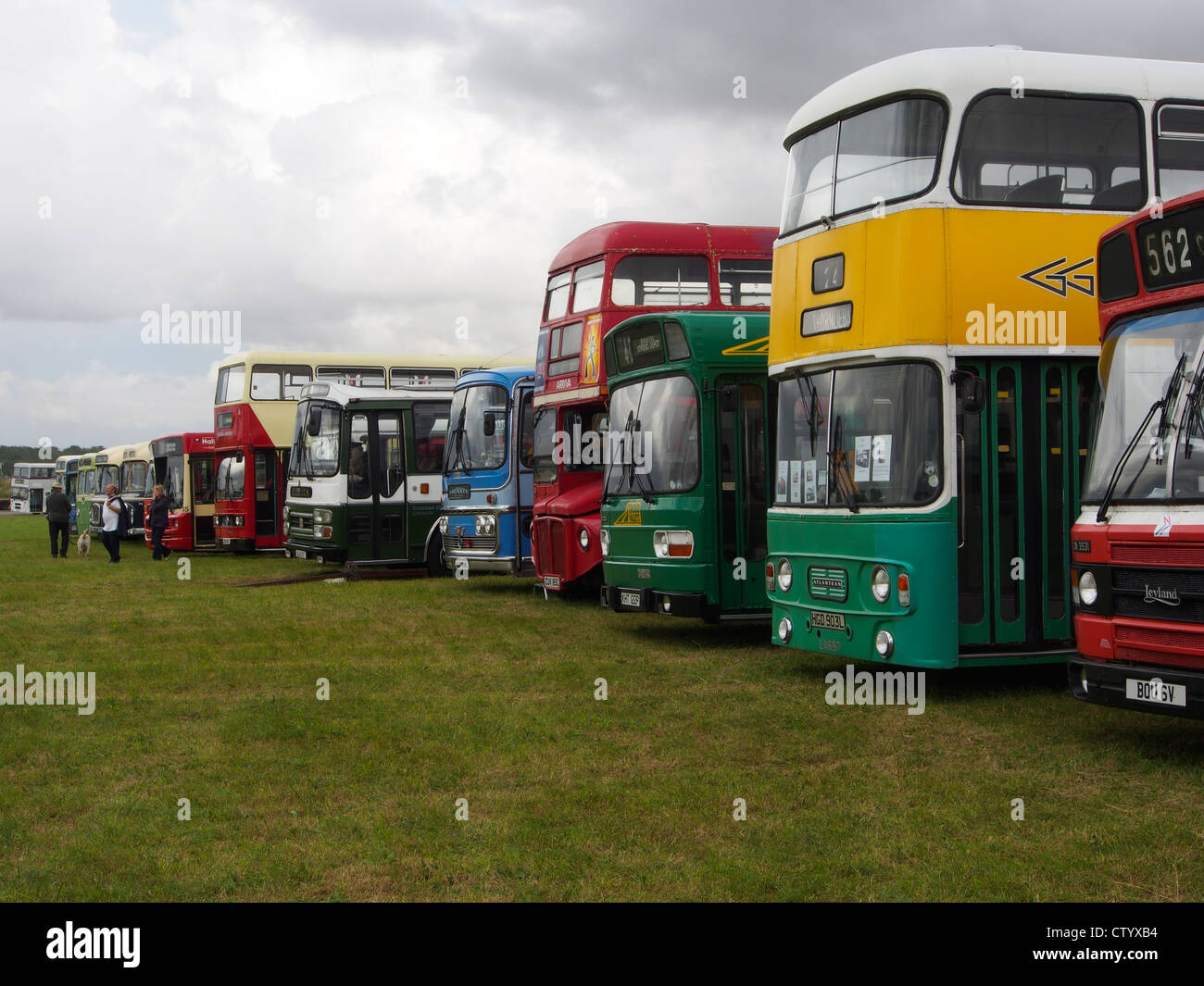 Single decker buses hi-res stock photography and images - Alamy