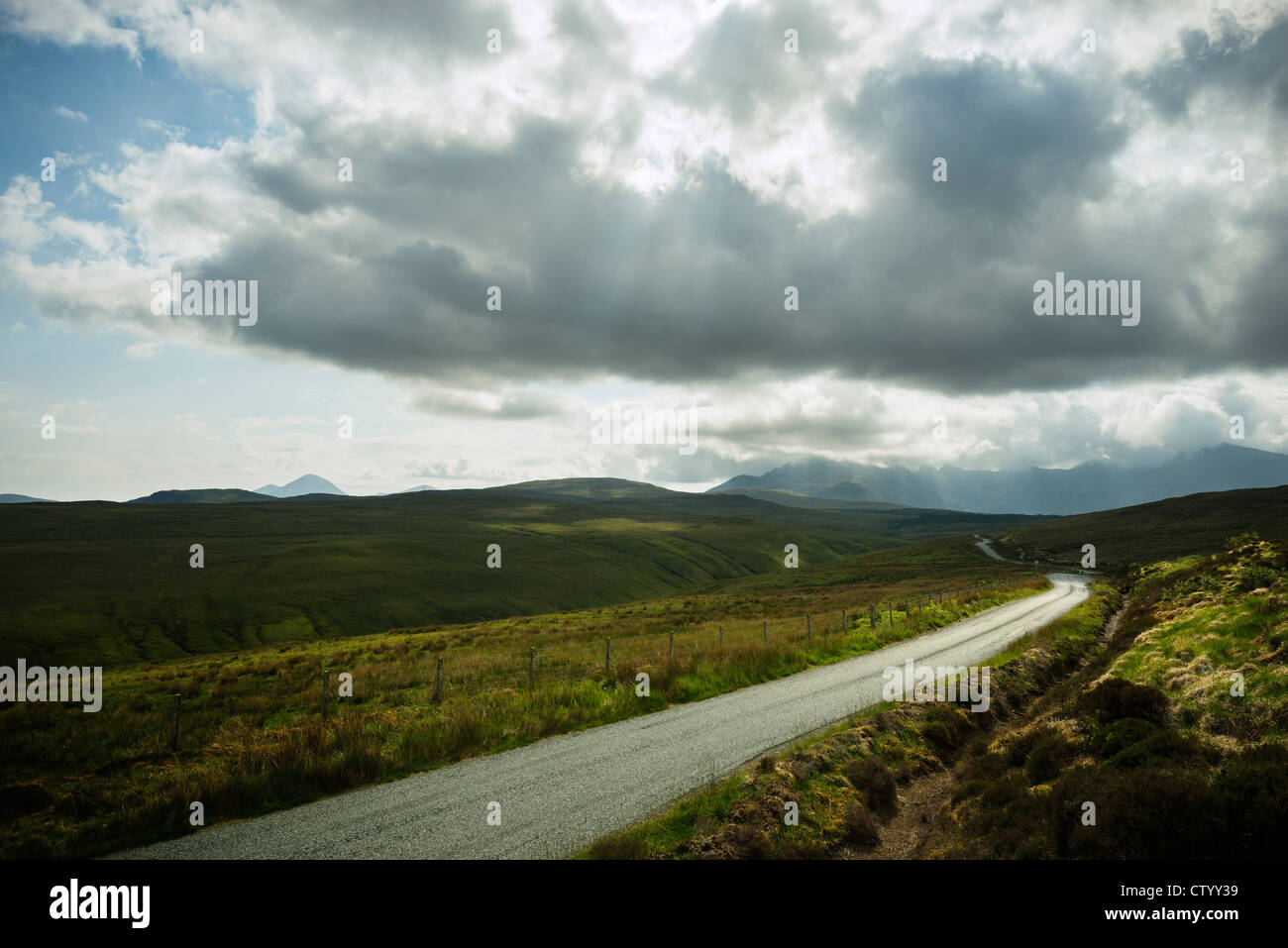 Horizontal landscape road daytime day hi-res stock photography and ...