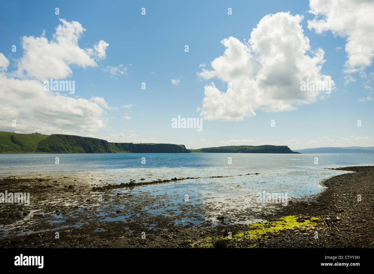Rural blue sky hi-res stock photography and images - Alamy