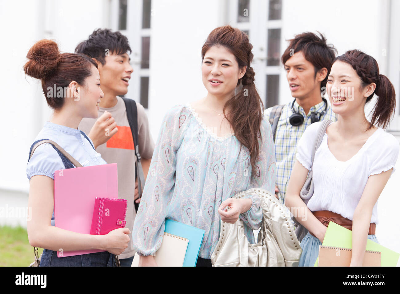 University students talking Stock Photo - Alamy