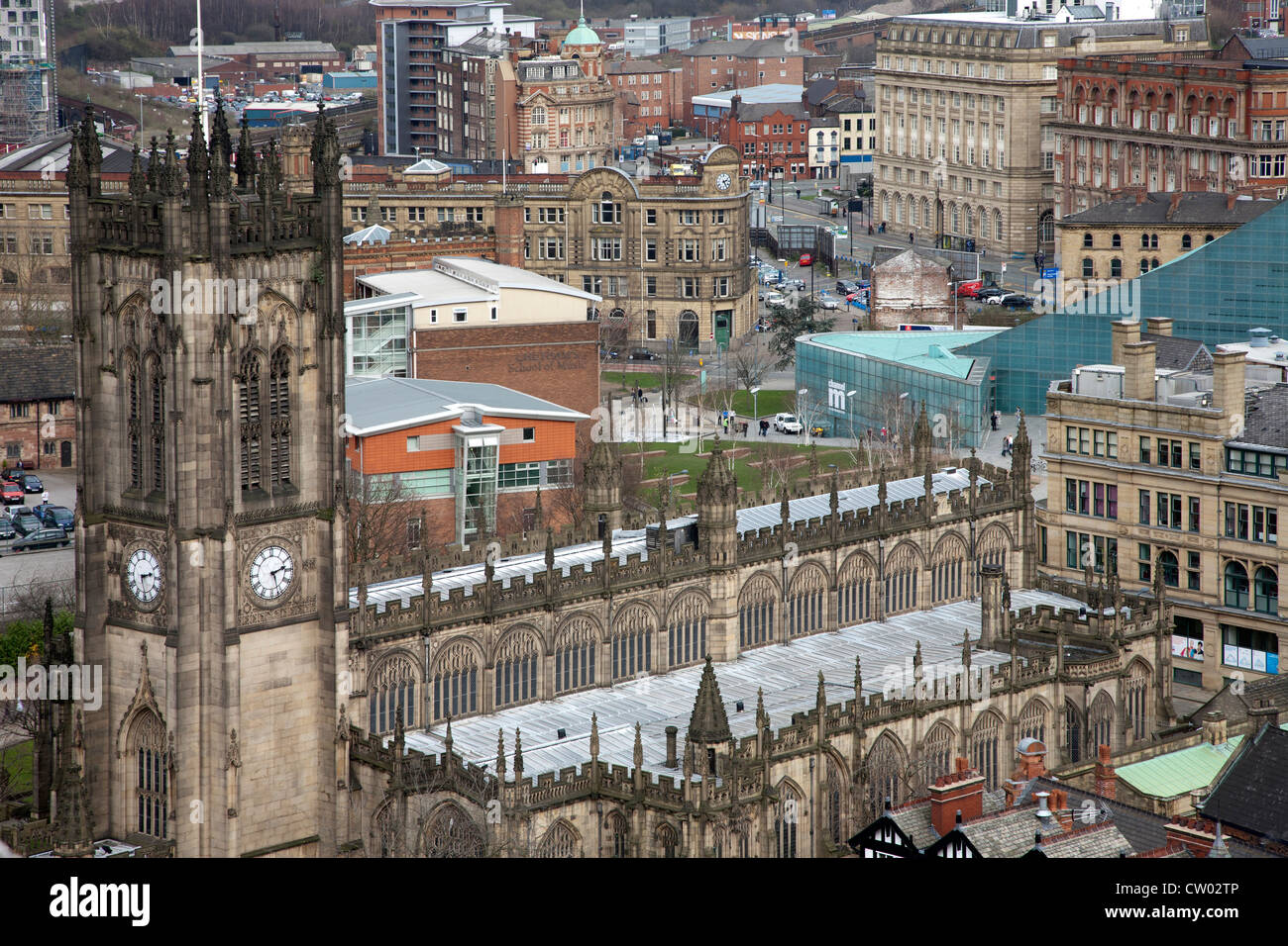 Manchester cathedral hi-res stock photography and images - Alamy