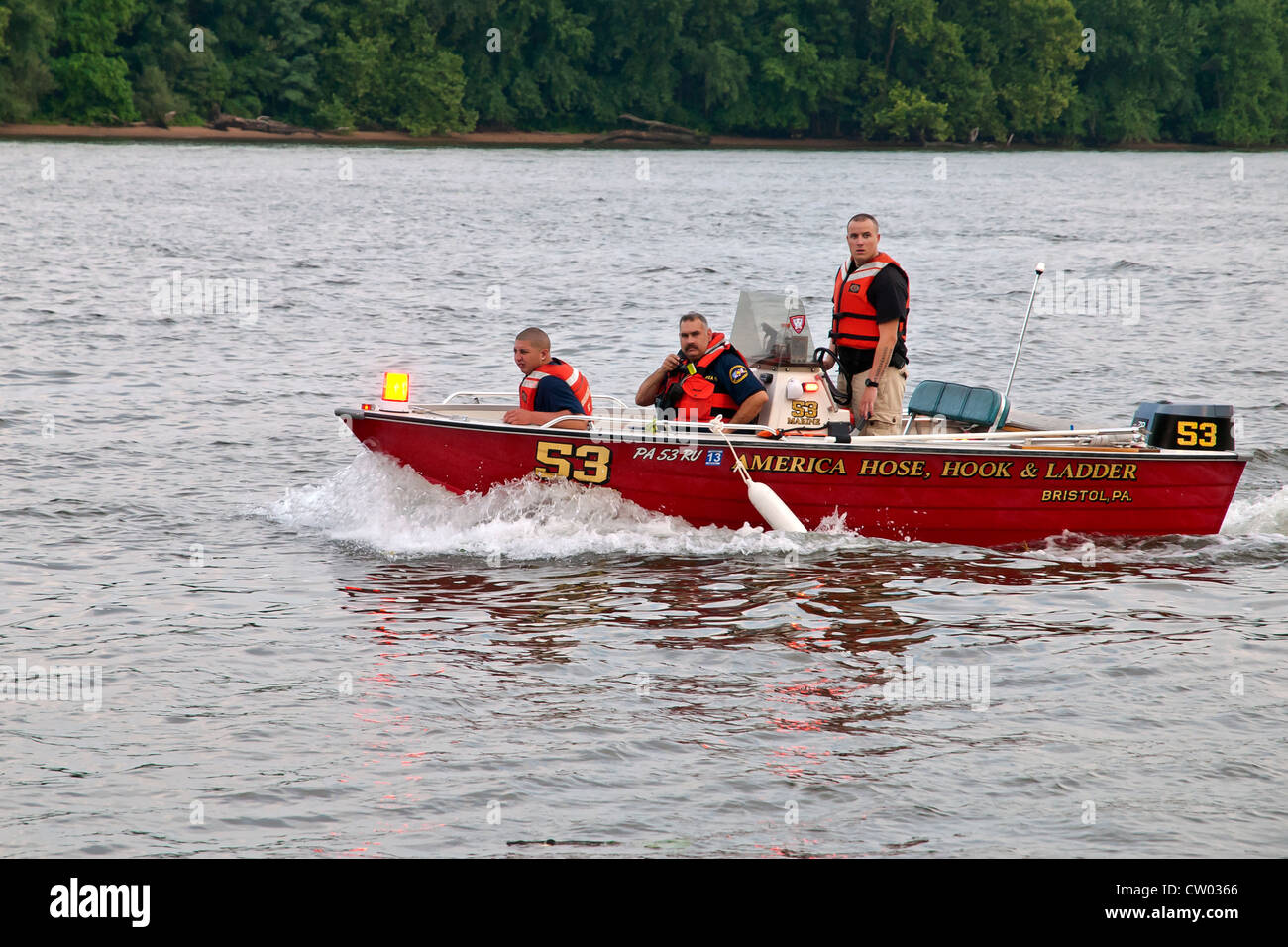 Red rescue boat hi-res stock photography and images - Alamy