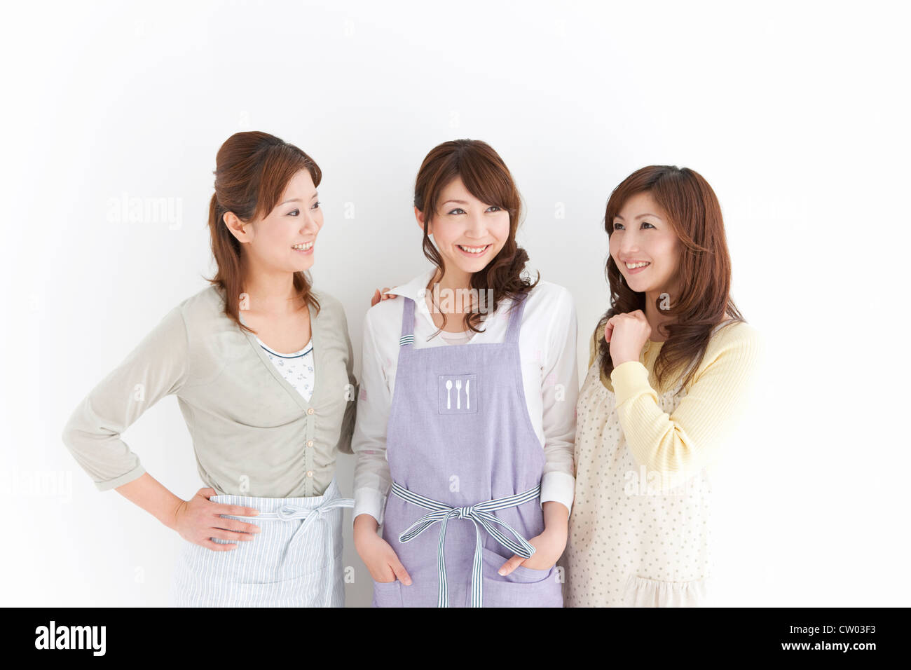 Women wearing aprons hi-res stock photography and images - Alamy