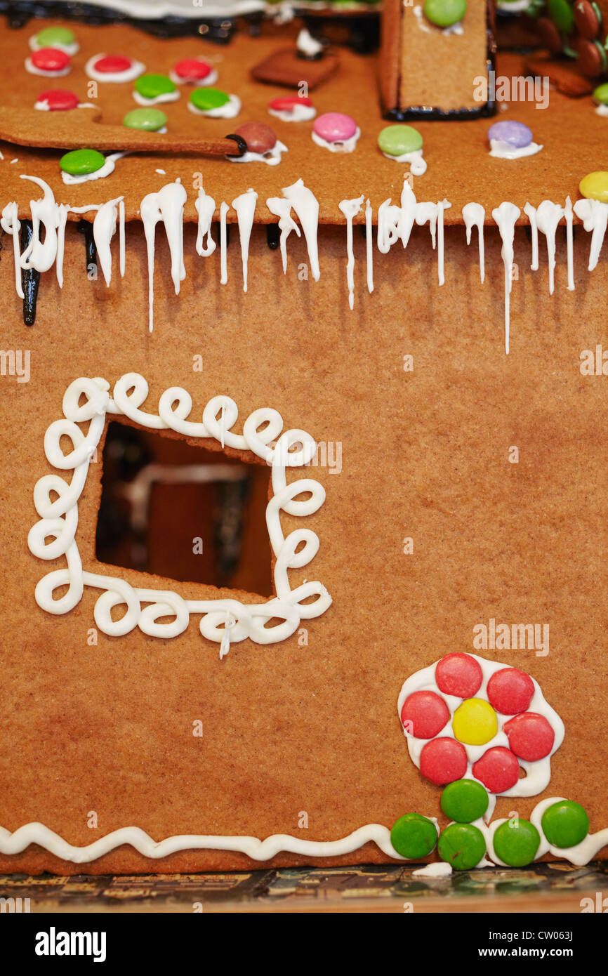 Gingerbread color hi-res stock photography and images - Alamy