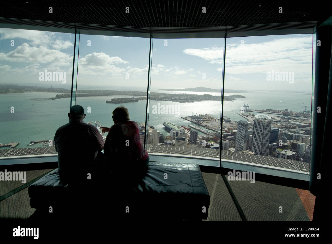 Auckland observation tower hi-res stock photography and images - Alamy