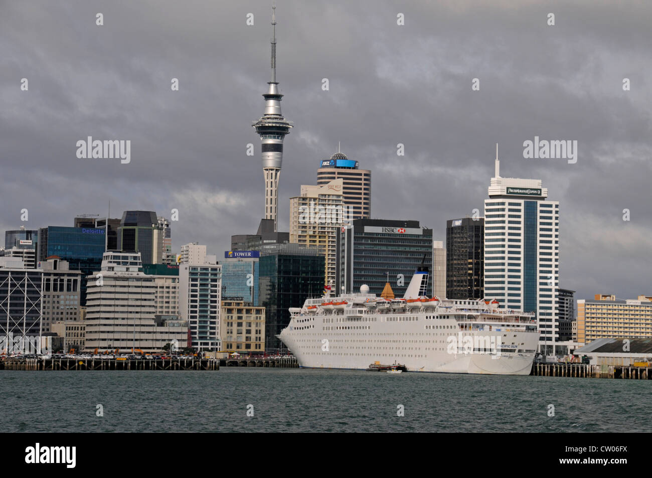 Auckland sun hi-res stock photography and images - Alamy