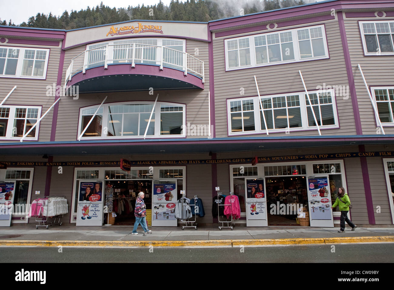 Alaskan souvenir shops in Ketchikan Stock Photo - Alamy