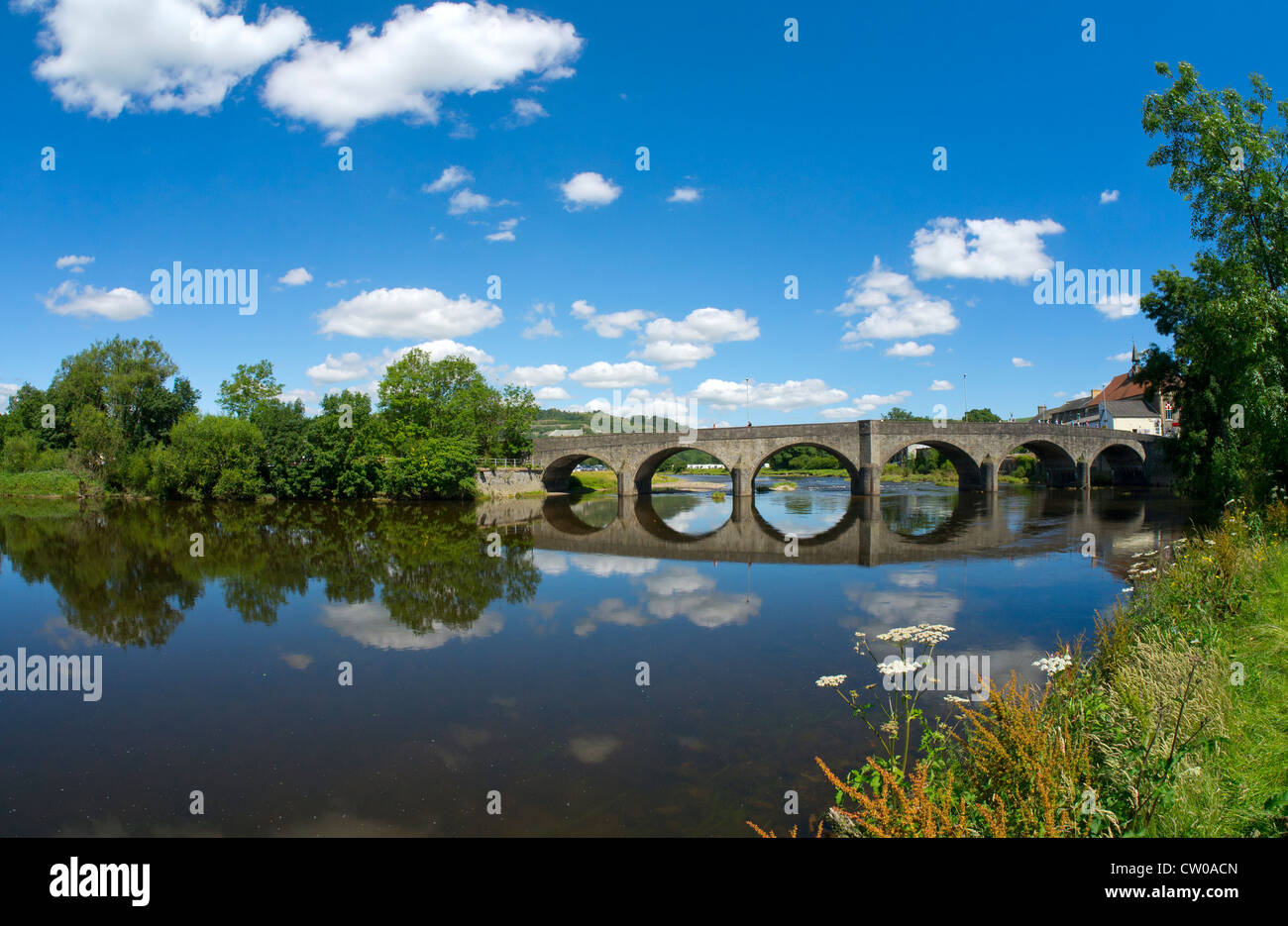River wye bridge builth wells hi-res stock photography and images - Alamy