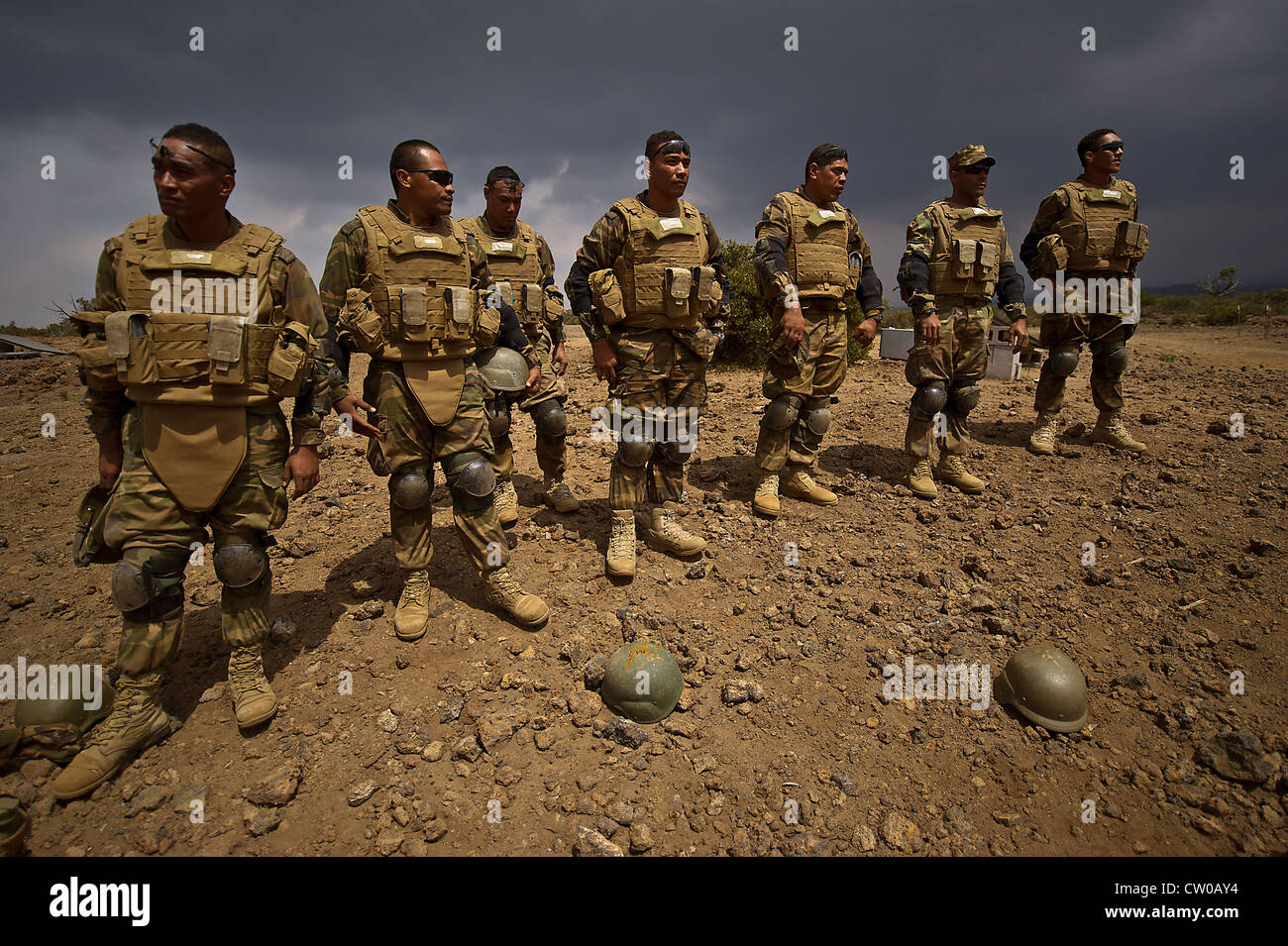 Exercise marines on island hi-res stock photography and images - Alamy