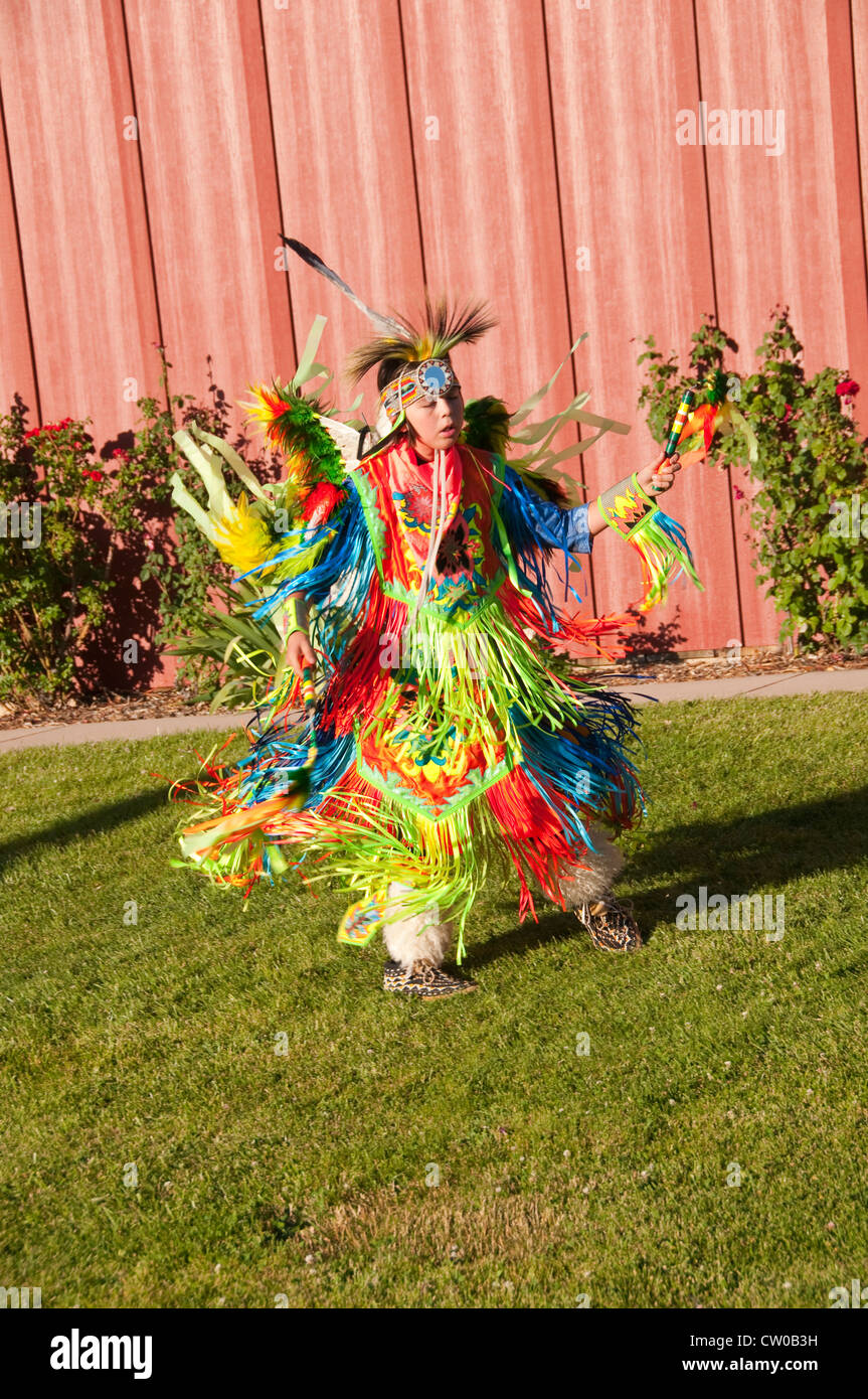 USA Utah, Paiute Indian Native American children dance at Frontier ...