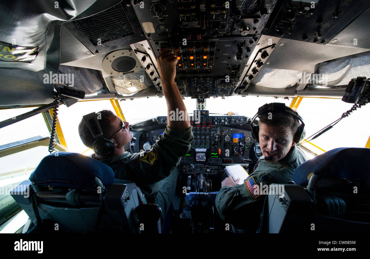 L major brian colby and lt col ken humphrey hi-res stock photography ...