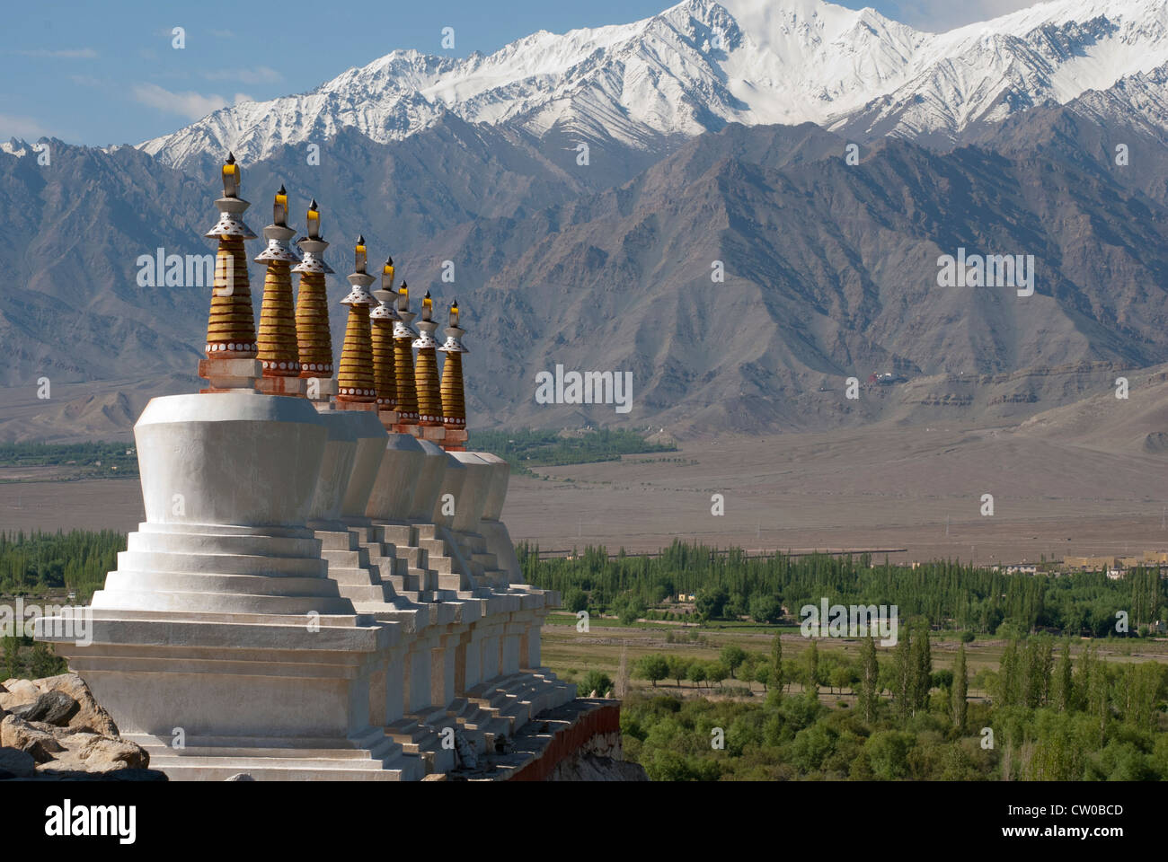 Gold painted spires hi-res stock photography and images - Alamy