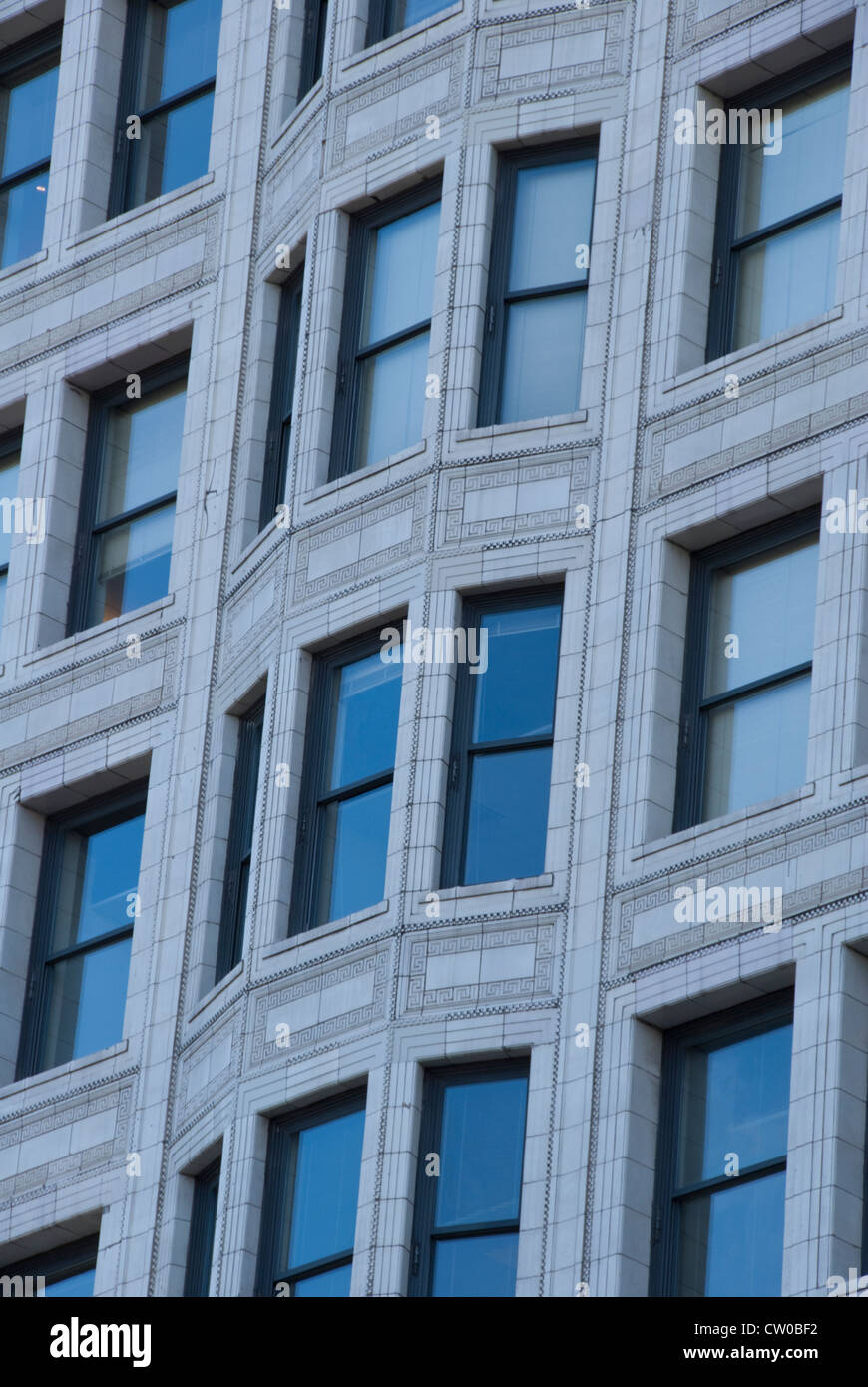 Windows on building in Chicago, Illinois Stock Photo - Alamy