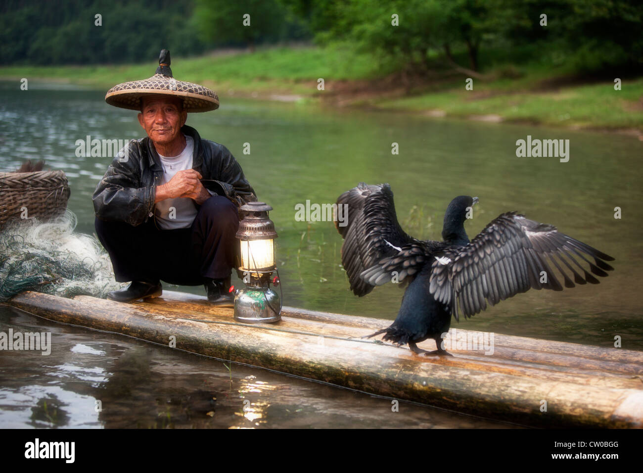 Chinese fisherman boat hi-res stock photography and images - Alamy