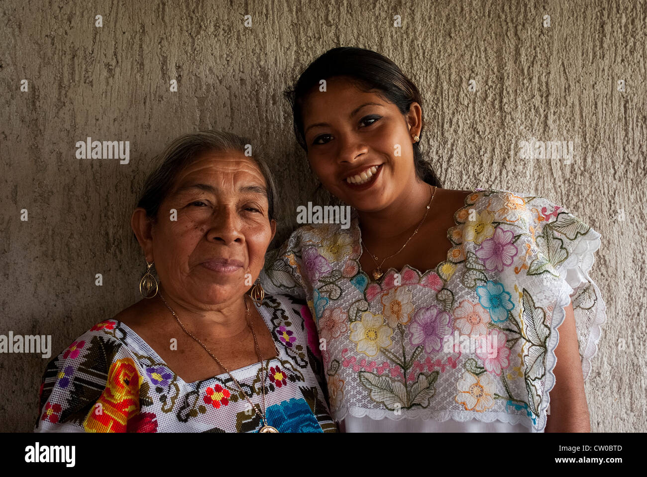 Mayan clothing hi-res stock photography and images - Alamy