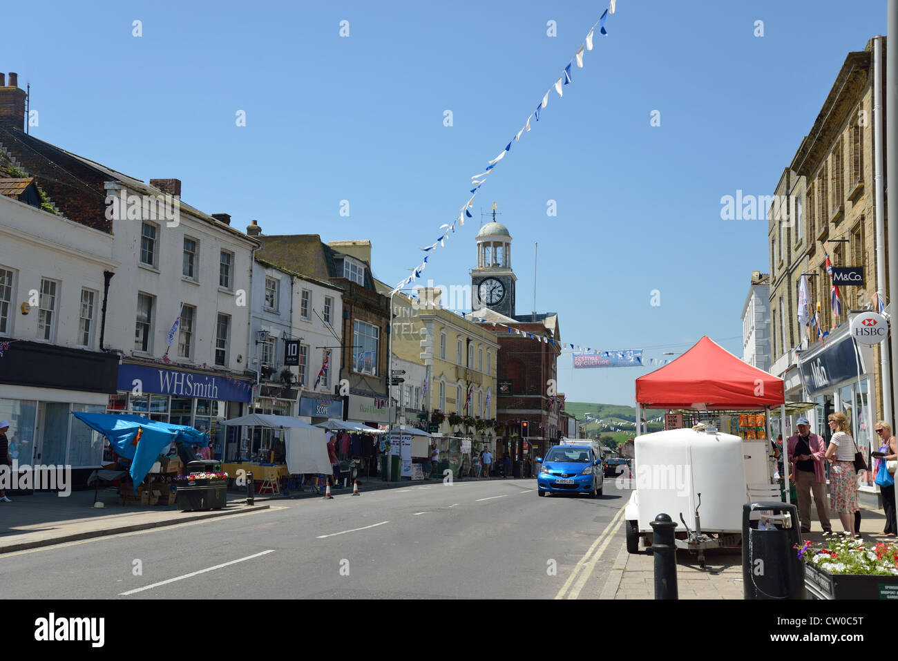 Bridport town centre hi-res stock photography and images - Alamy