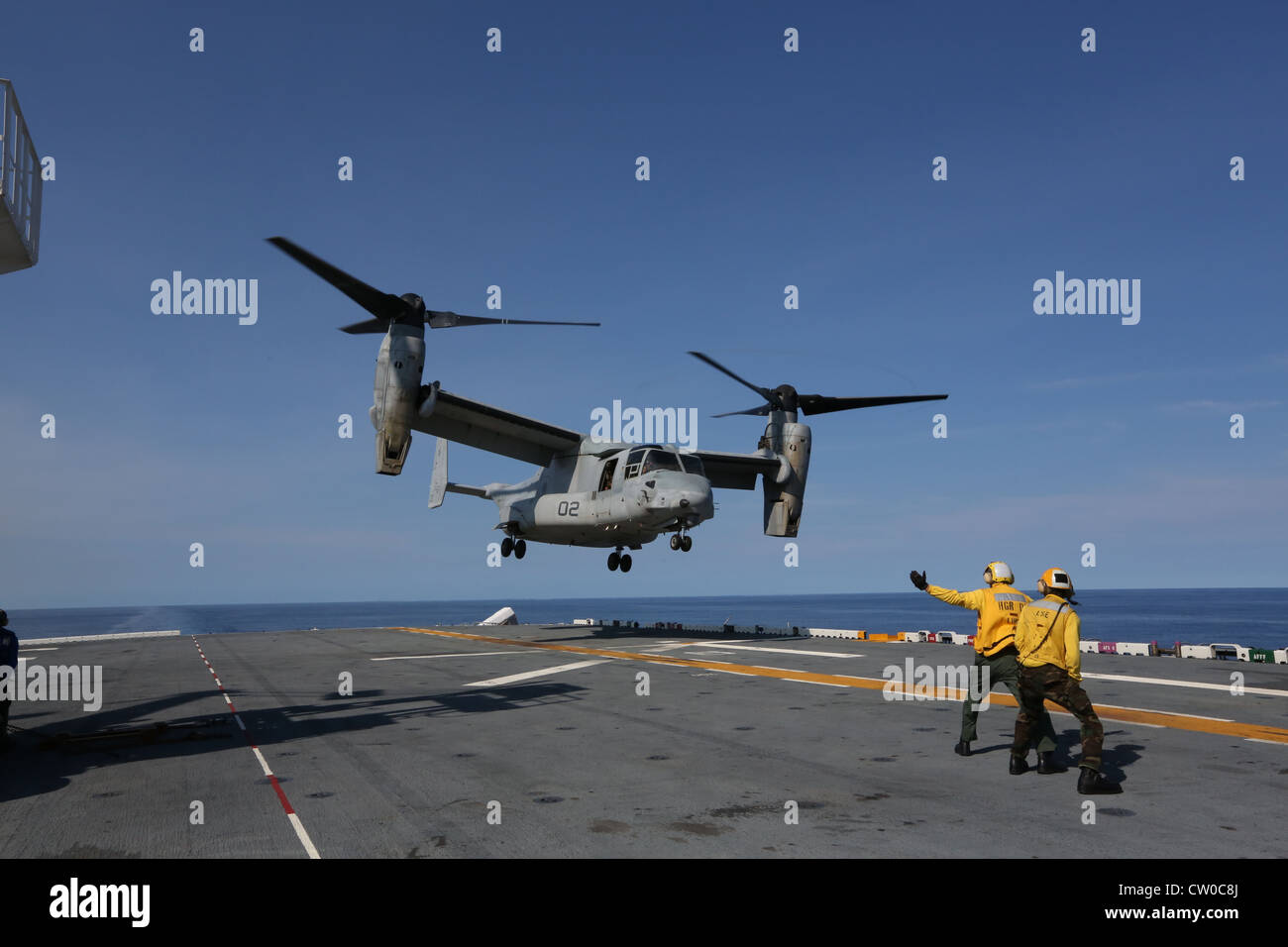 An MV-22 Osprey attached to Marine Medium Tilt rotor Squadron (VMM) 266 ...