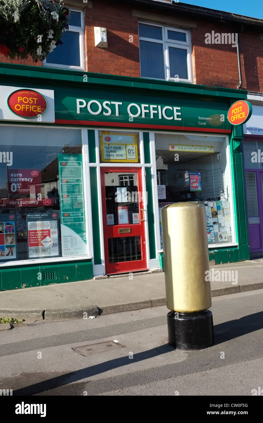 Alistair brownlee gold post box hi-res stock photography and images - Alamy