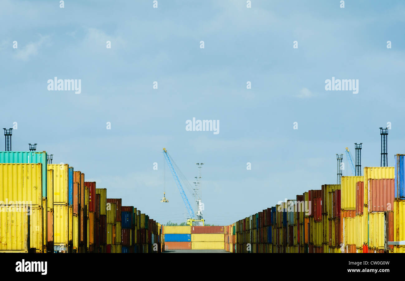 Containers blue sky hi-res stock photography and images - Alamy