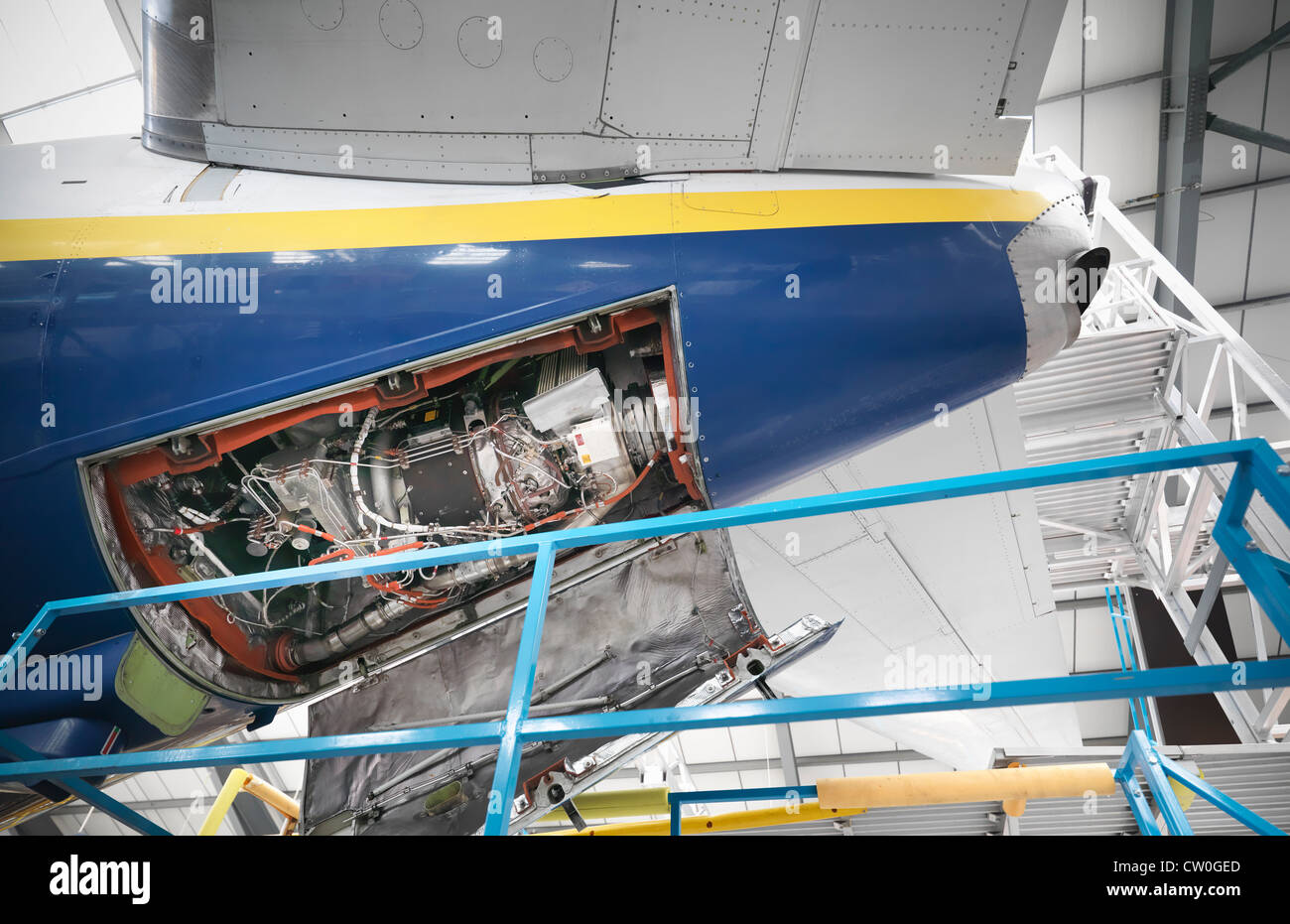 Machinery on underside airplane hi-res stock photography and images - Alamy