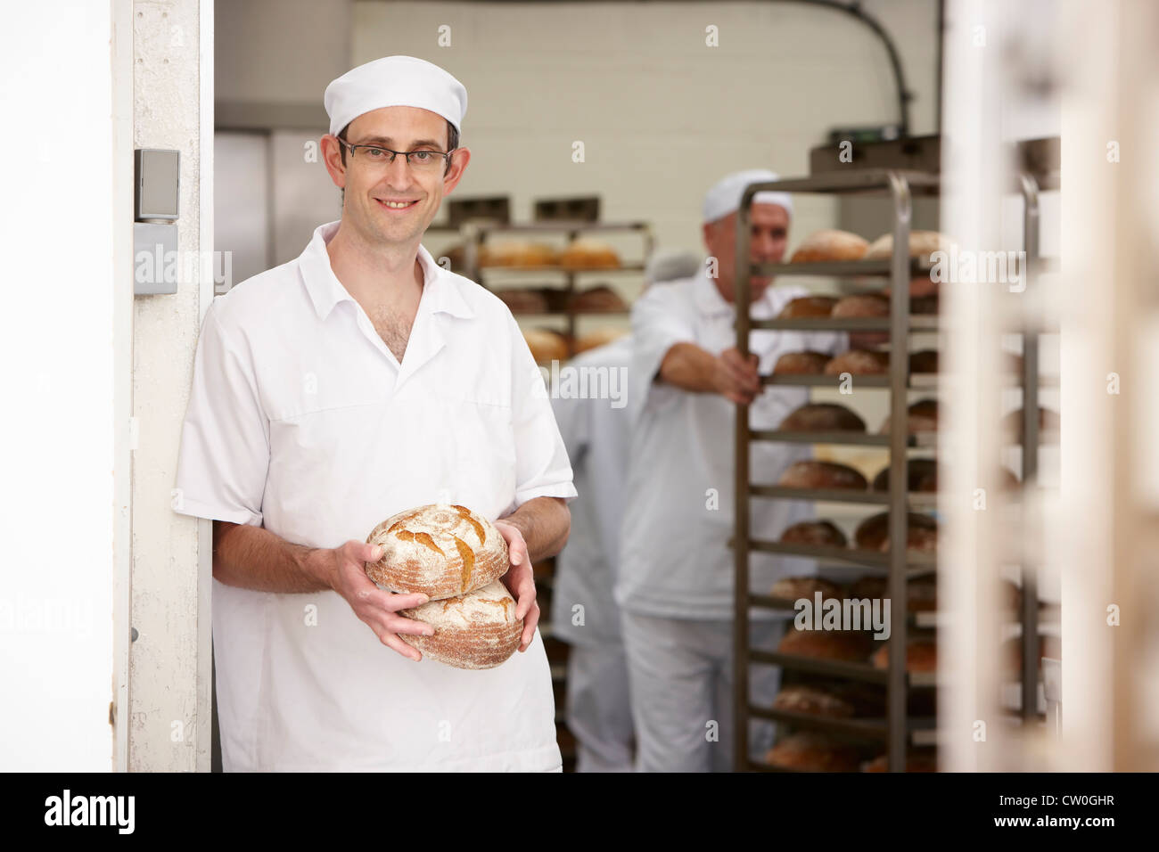Displaying baked bread loaves hi-res stock photography and images - Alamy