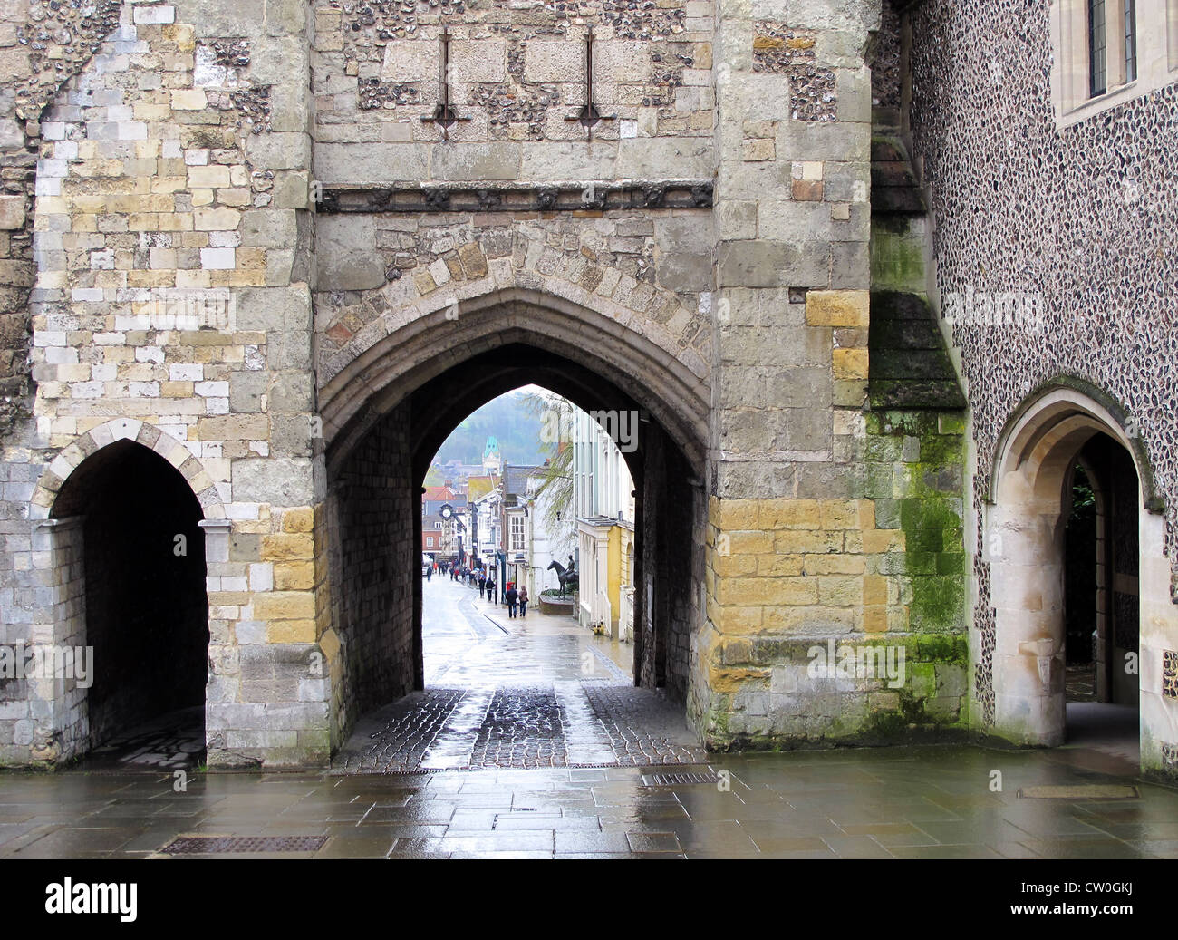 Winchester medieval gates hi-res stock photography and images - Alamy