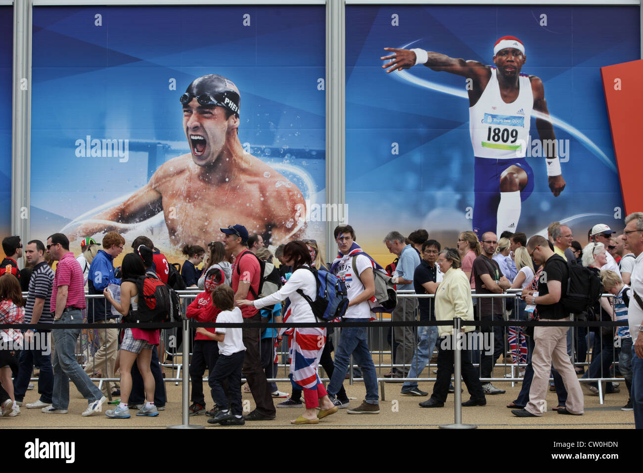 SPECTATOR'S AT THE OLYMPIC GAMES LONDON 2012 Stock Photo - Alamy