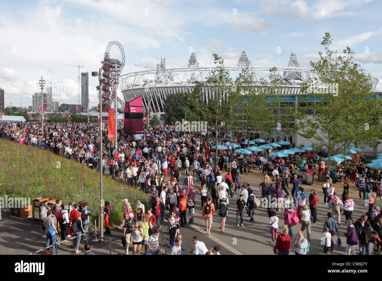 SPECTATOR'S AT THE OLYMPIC GAMES LONDON 2012 Stock Photo - Alamy