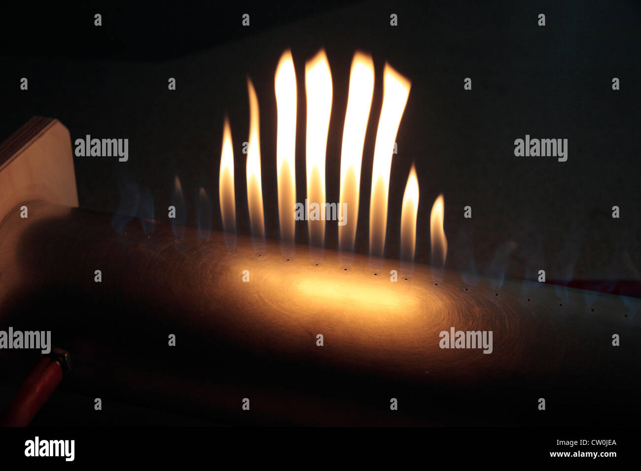 Sound waves demonstrated in a school laboratory (in the UK) on a Rubens ...