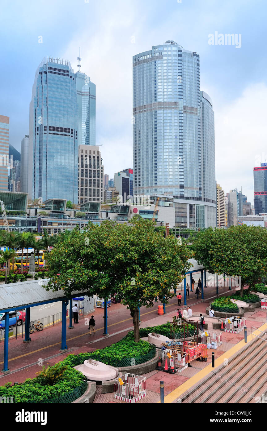 Hong Kong street view with traffic and skyscrapers Stock Photo - Alamy