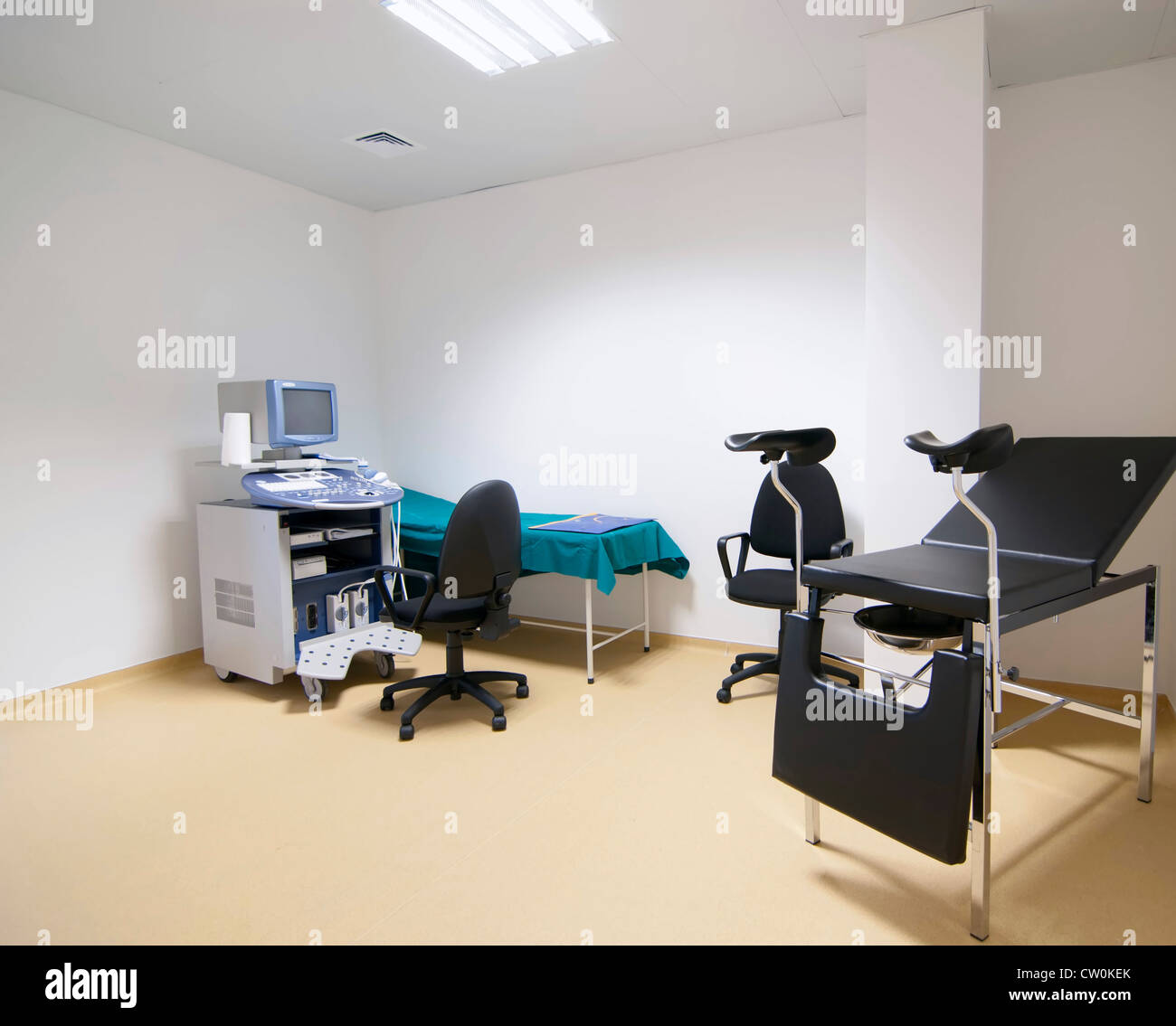 Therapeutic and diagnostic rooms with medical equipment Stock Photo - Alamy