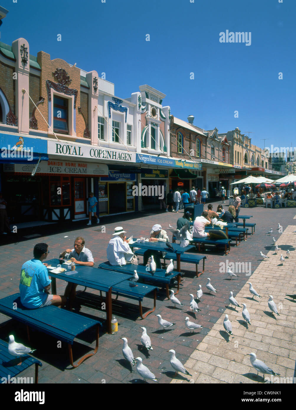Manly promenade hi-res stock photography and images - Alamy
