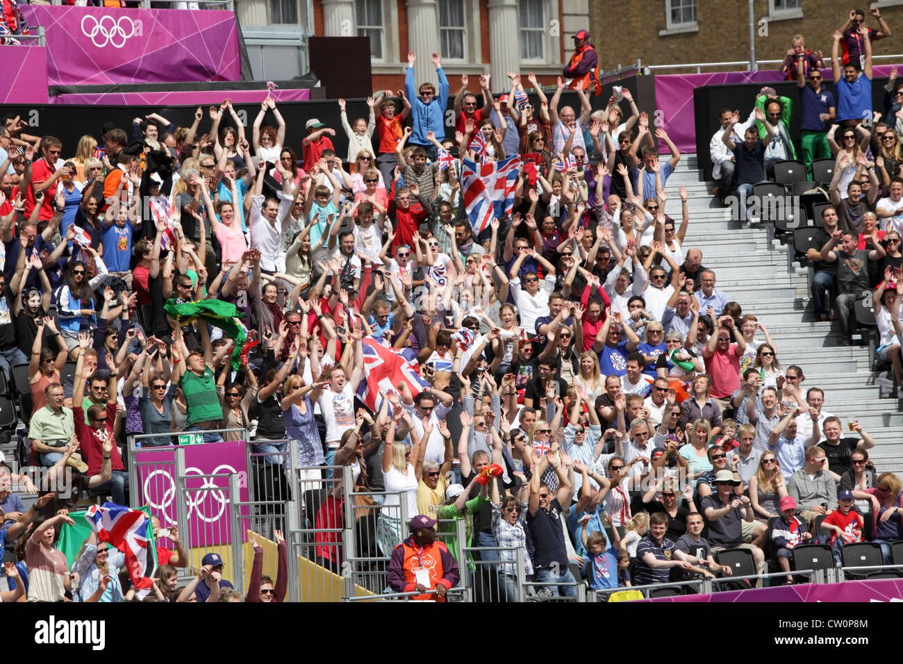 Stands wave hi-res stock photography and images - Alamy