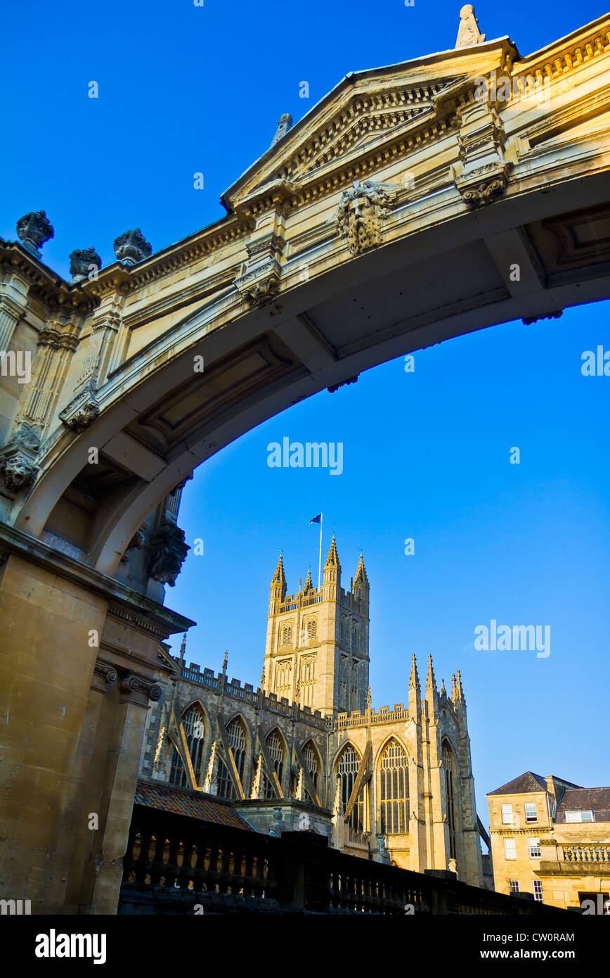 Bath Cathedral under an arch Stock Photo - Alamy