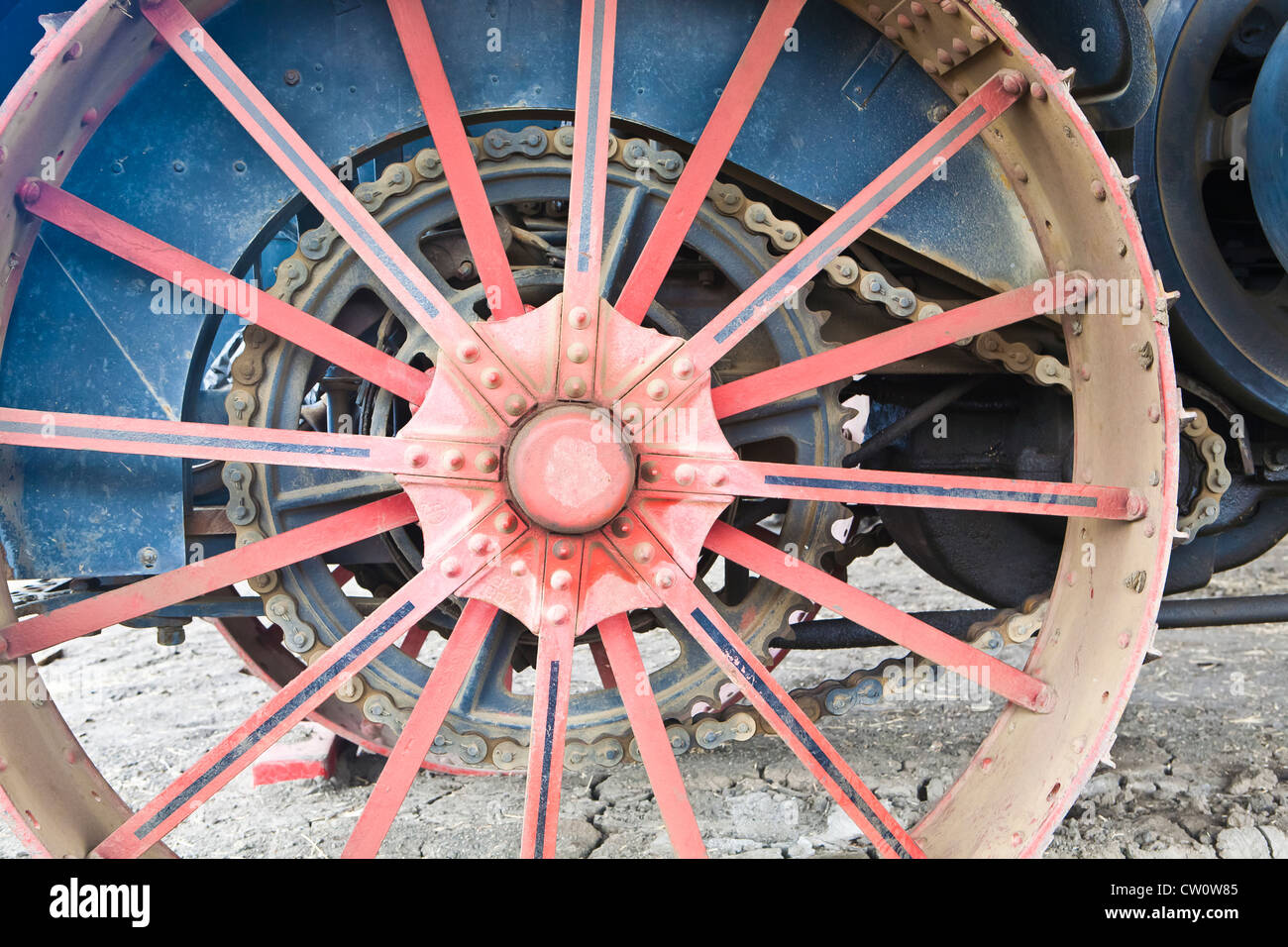 gear drive on antique farm tractor wheel Stock Photo - Alamy